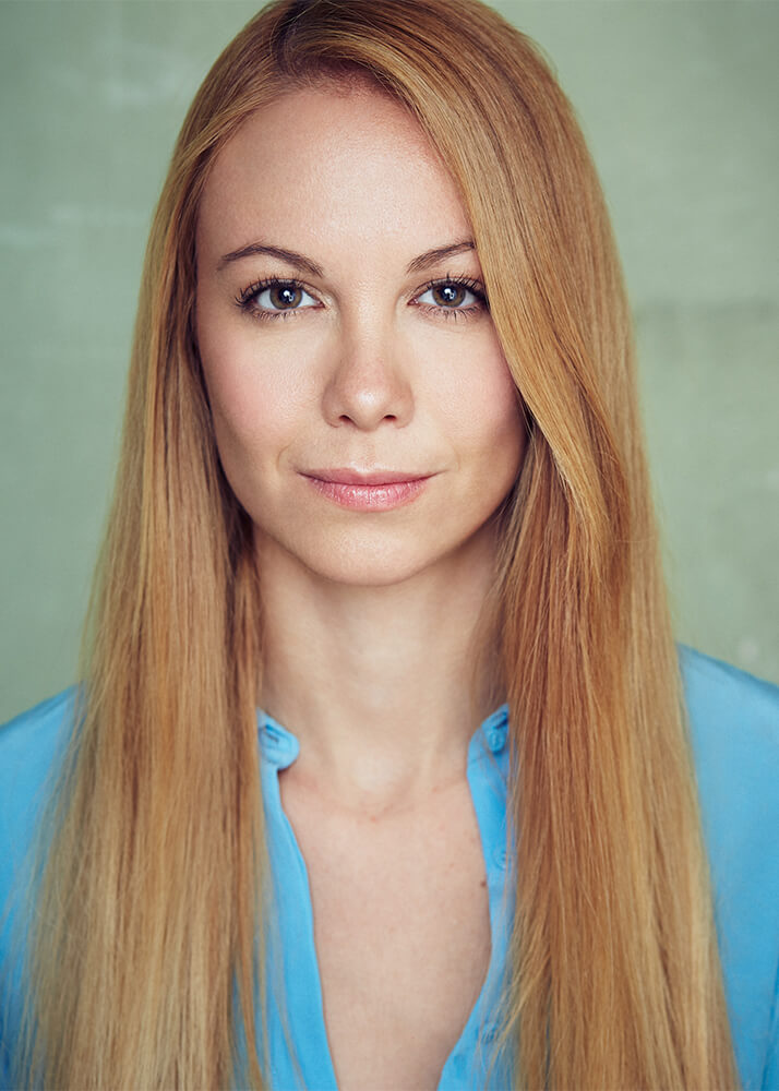 Erika R. actriz - Plugged Models Management Agency